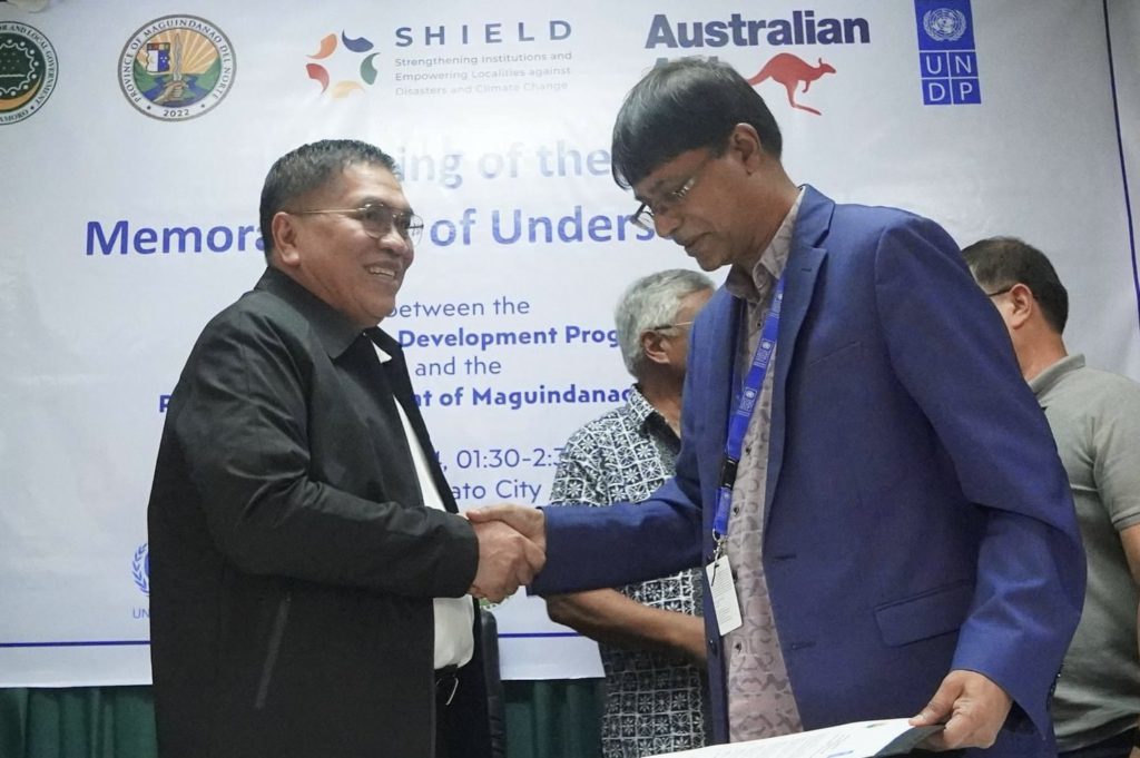 Gob Macacua, UNDP nilagdaan ang MOU para sa SHIELD Program sa Rehiyon ...