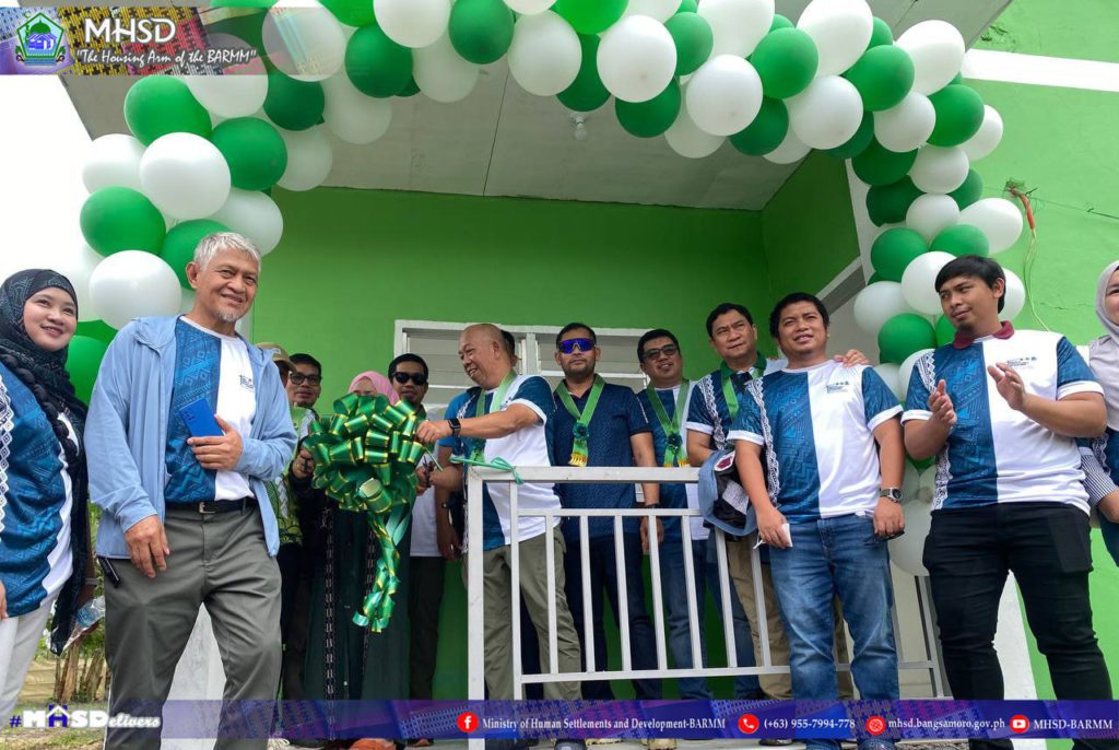 50 Pamilya sa Datu Saudi Ampatuan, Masayang Tinanggap ang Susi ng Kanilang Bagong Bahay mula sa ...